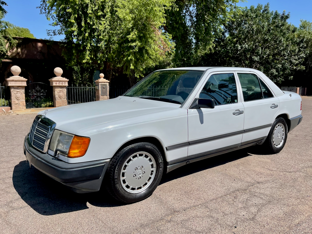 1989 Mercedes-Benz 300E For Sale | The MB Market