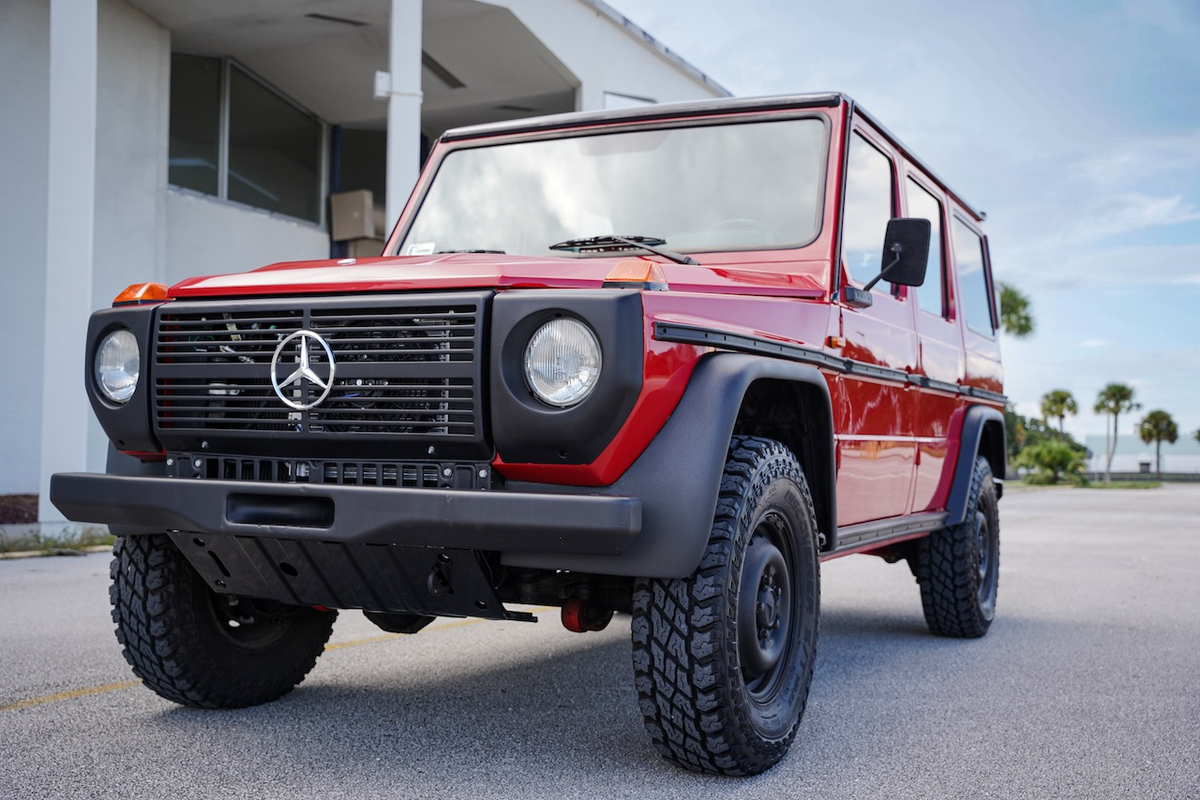 1982 Mercedes-Benz 300GD Turbo 4-Speed For Sale | The MB Market