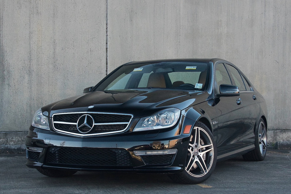 One-Owner 2013 Mercedes-Benz C63 AMG For Sale | The MB Market