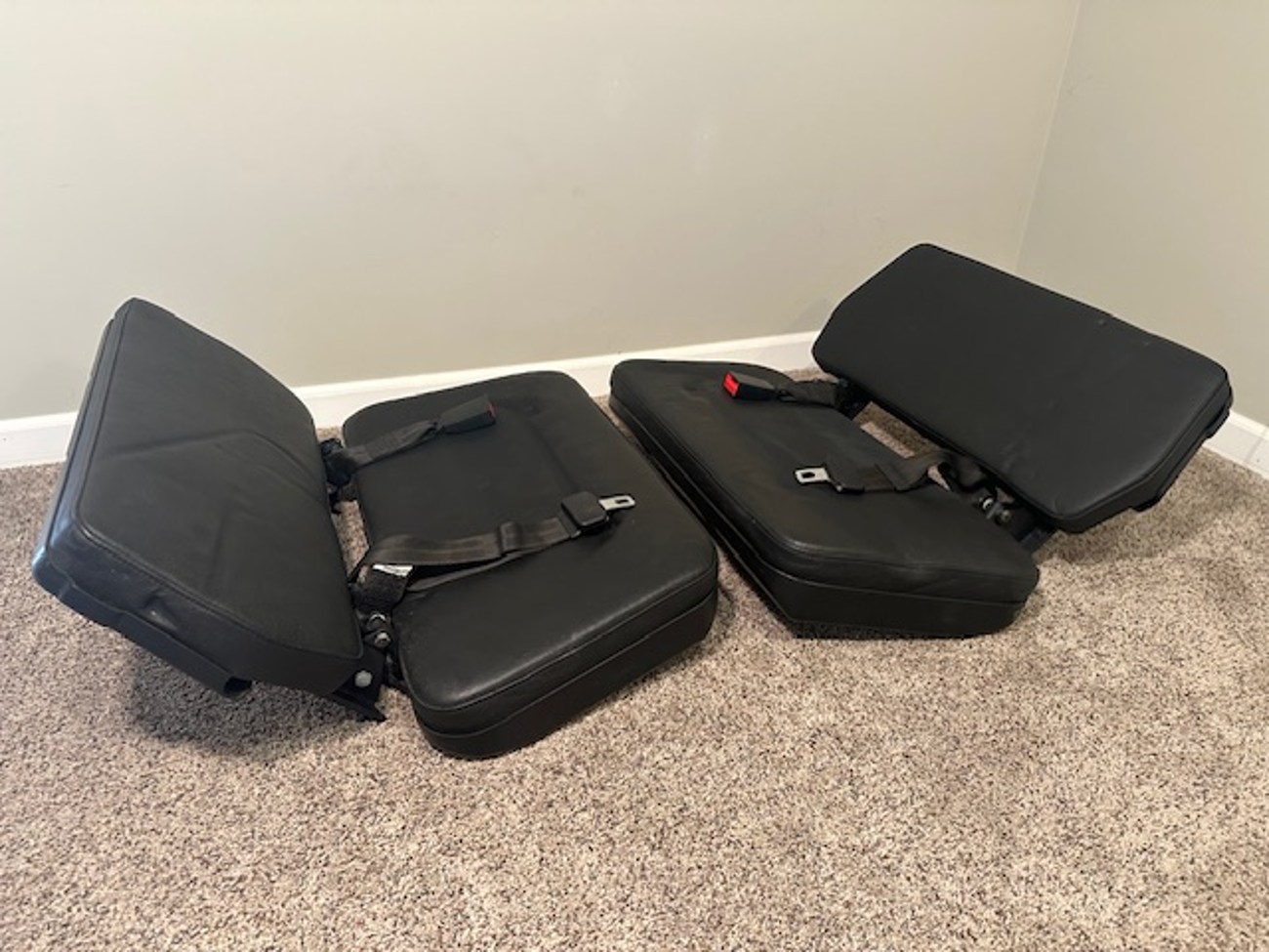 No Reserve: W463 Rear Jump Seats For Sale | The MB Market