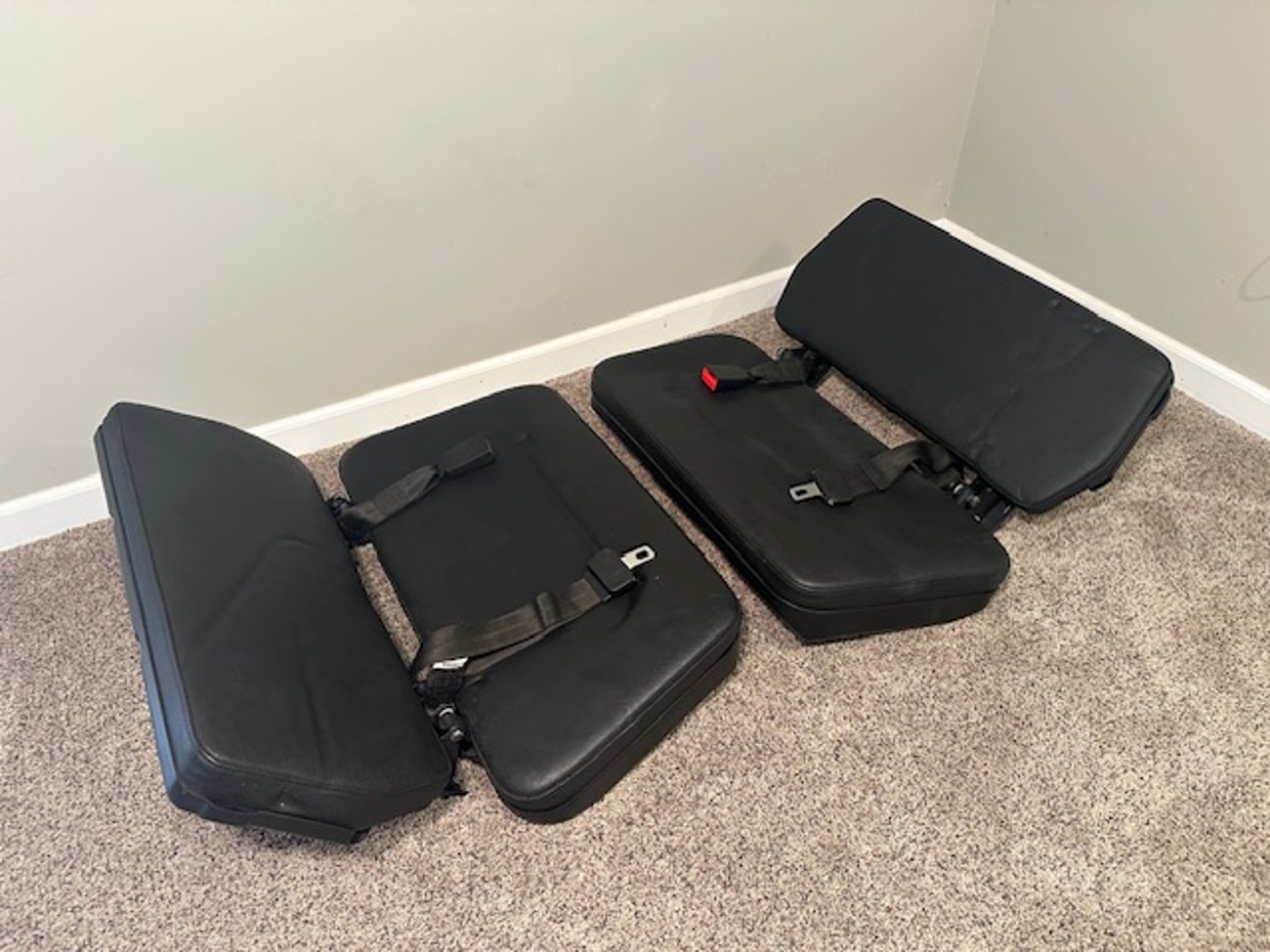 No Reserve: W463 Rear Jump Seats For Sale | The MB Market
