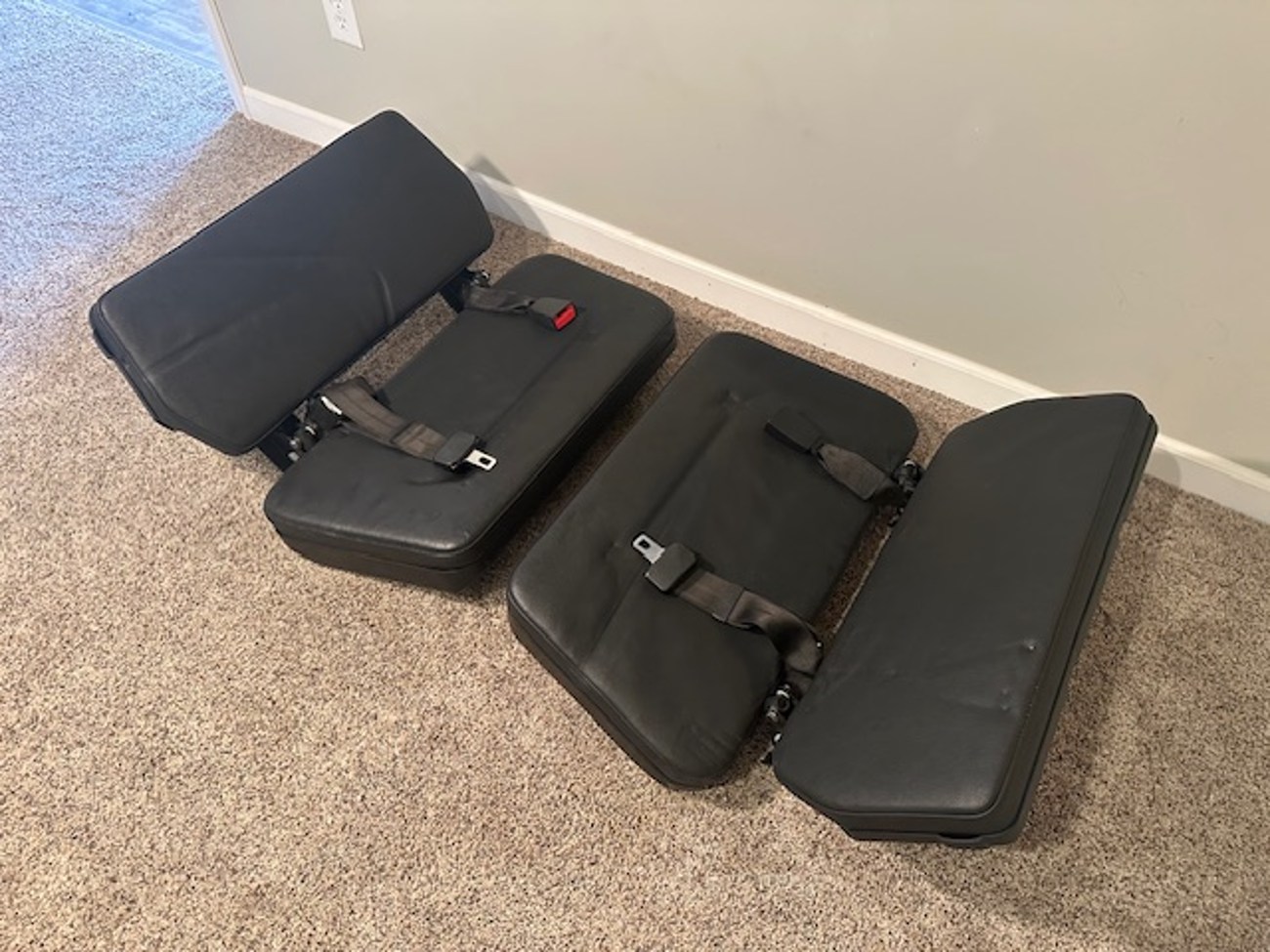 No Reserve: W463 Rear Jump Seats For Sale | The MB Market