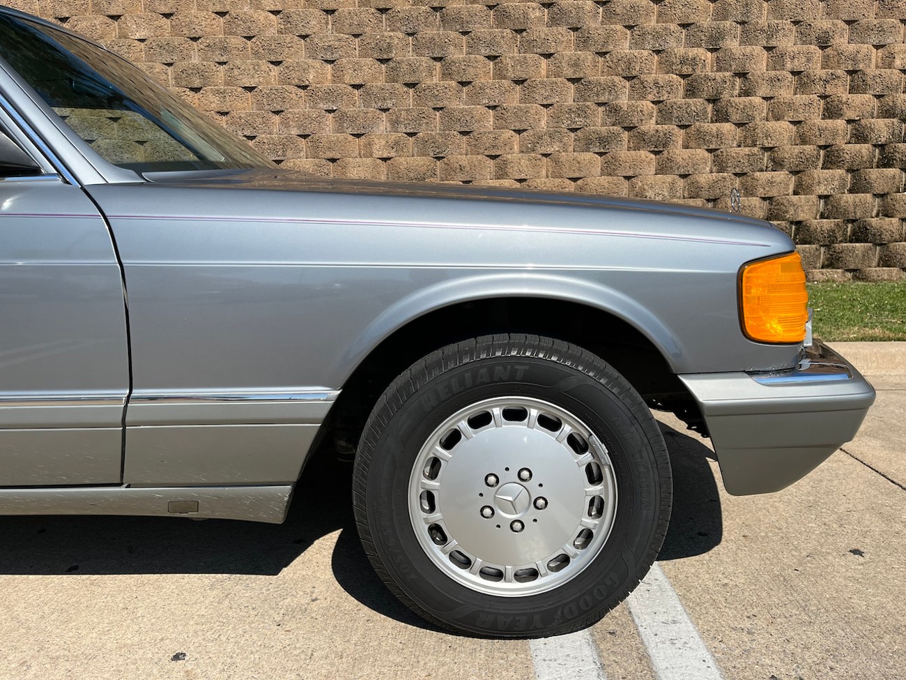 49k-Mile 1988 Mercedes-Benz 300SE For Sale | The MB Market