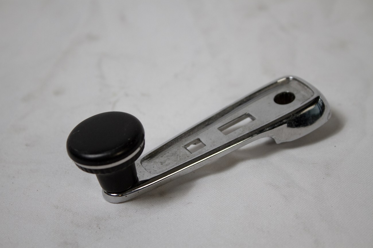 Lot of W113 Mercedes-Benz SL “Pagoda” Parts For Sale | The MB Market
