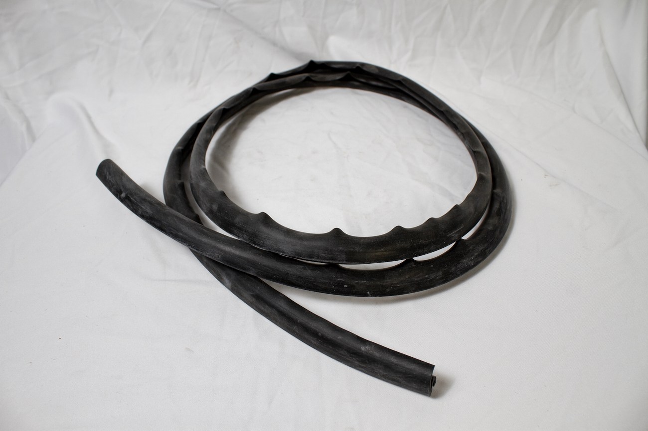 Lot of W113 Mercedes-Benz SL “Pagoda” Parts For Sale | The MB Market