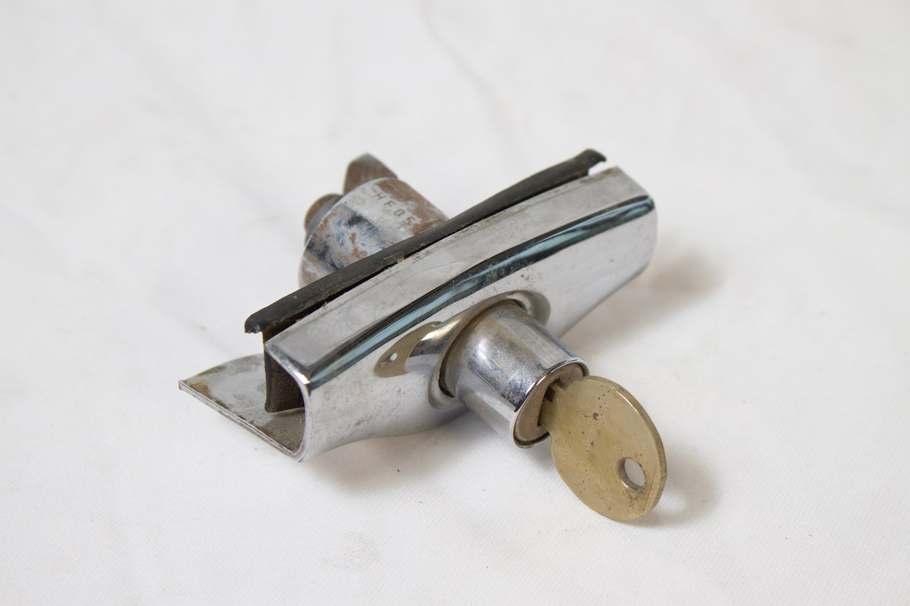 Lot of W113 Mercedes-Benz SL “Pagoda” Parts For Sale | The MB Market