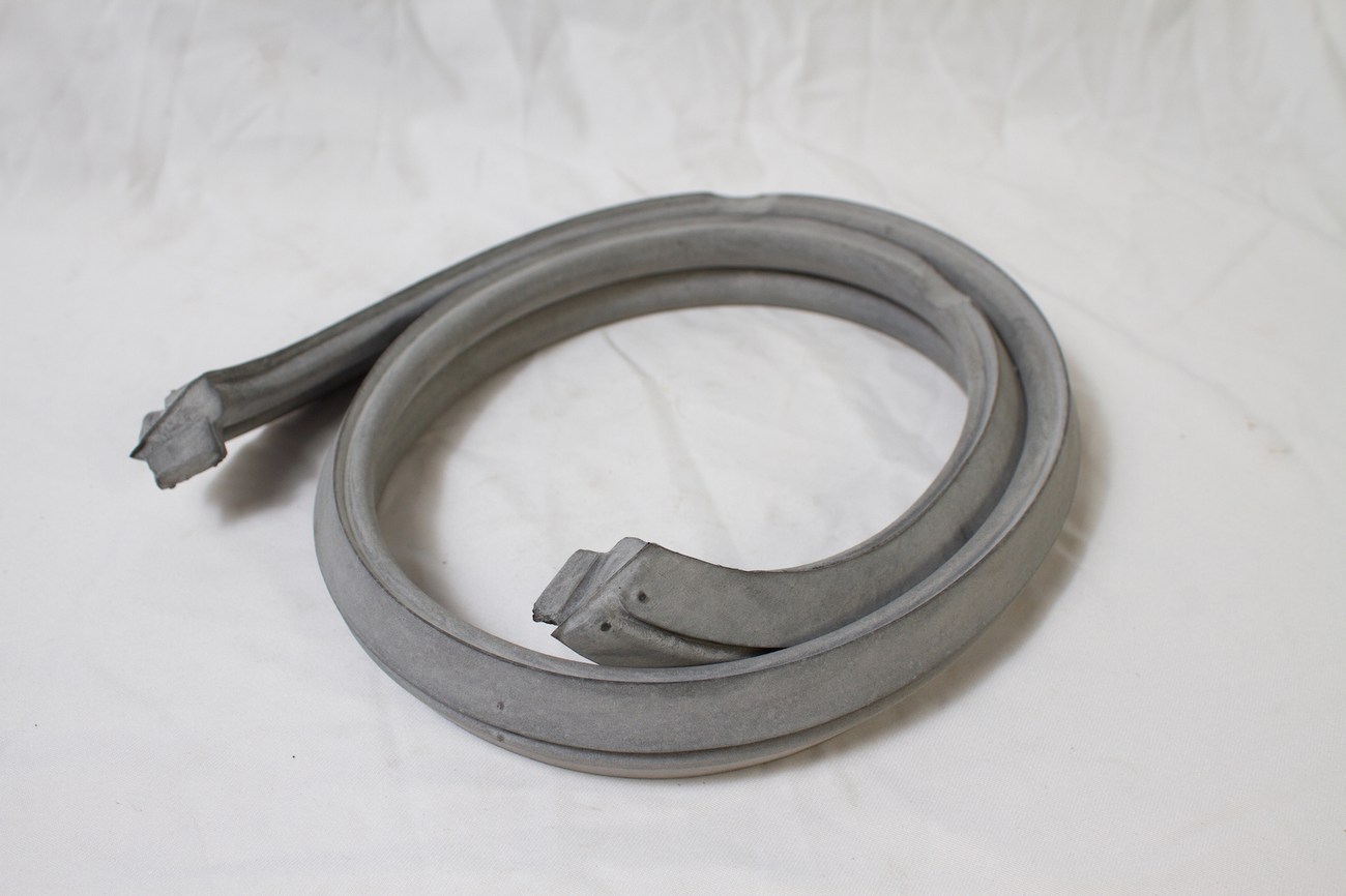 Lot of W113 Mercedes-Benz SL “Pagoda” Parts For Sale | The MB Market