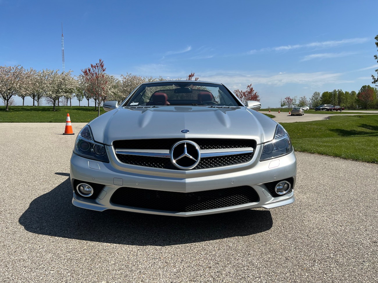8k-Mile 2009 Mercedes-Benz SL550 Silver Arrow For Sale | The MB Market