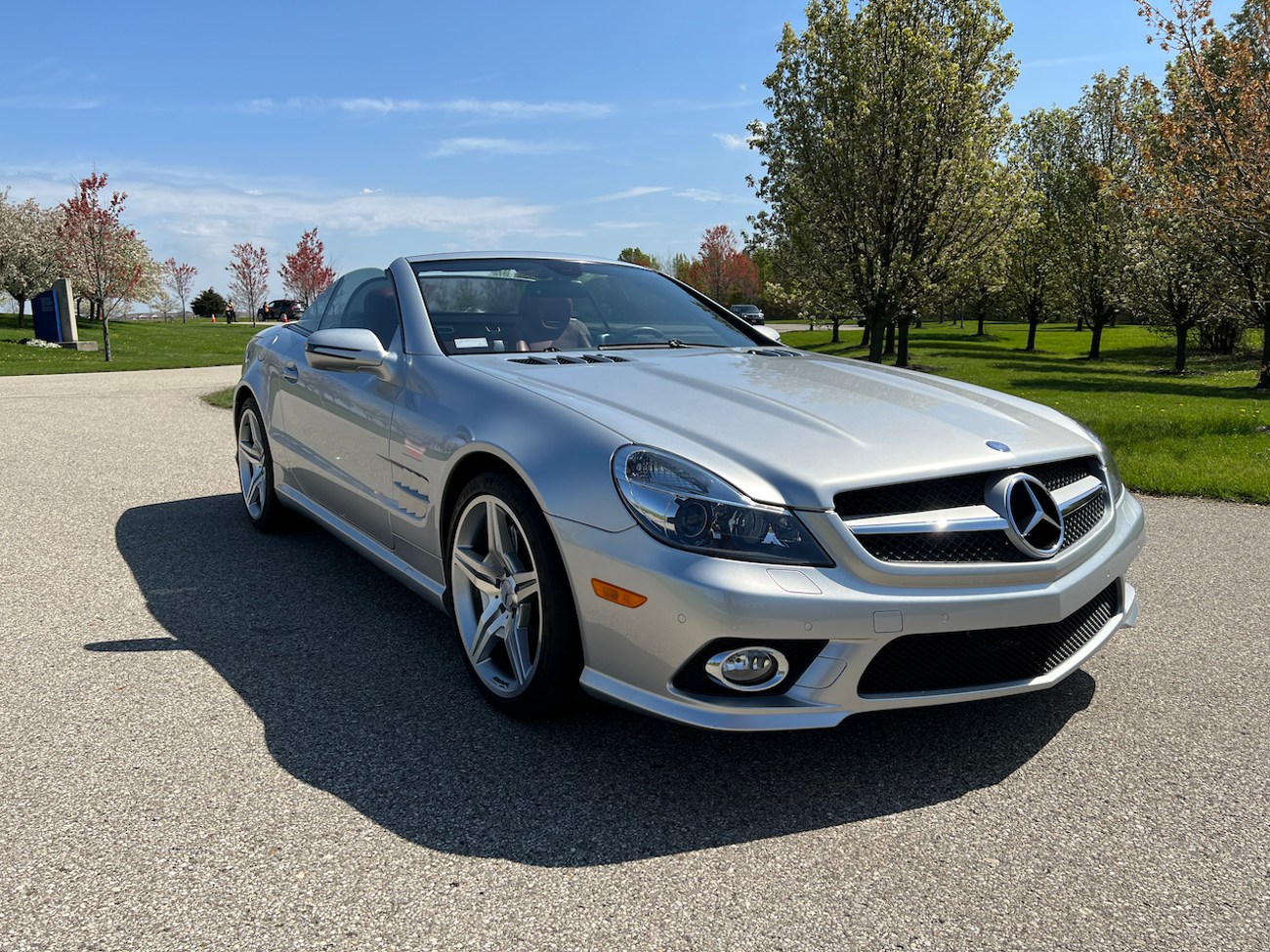 8k-Mile 2009 Mercedes-Benz SL550 Silver Arrow For Sale | The MB Market