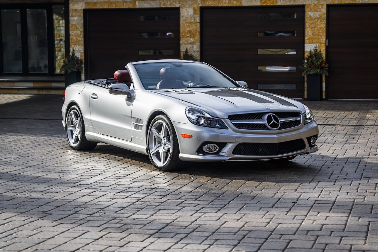 8k-Mile 2009 Mercedes-Benz SL550 Silver Arrow For Sale | The MB Market