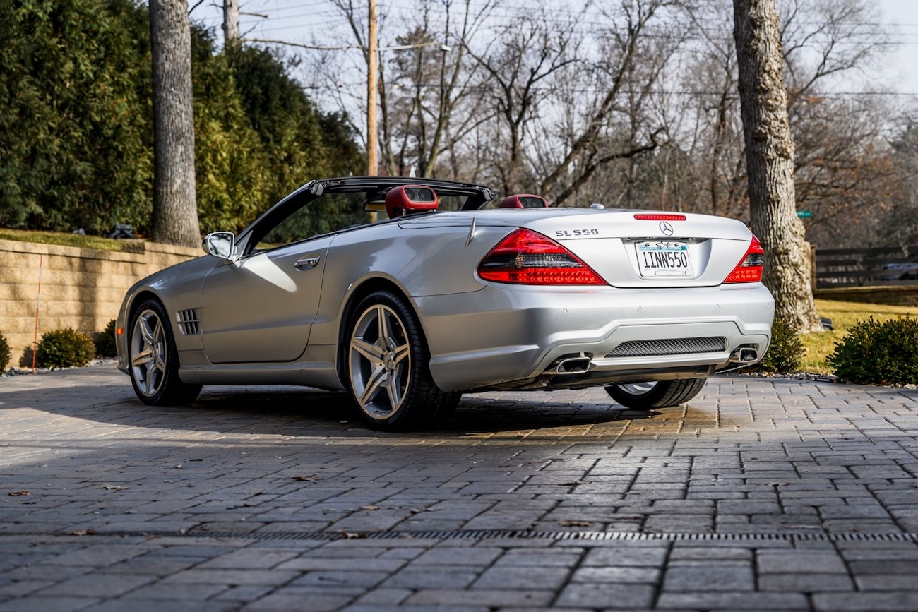 8k-Mile 2009 Mercedes-Benz SL550 Silver Arrow For Sale | The MB Market