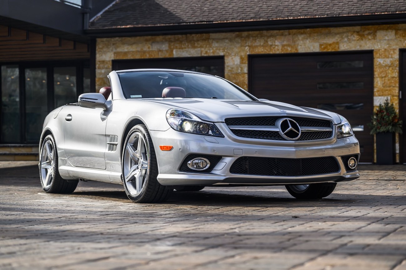 8k-Mile 2009 Mercedes-Benz SL550 Silver Arrow For Sale | The MB Market