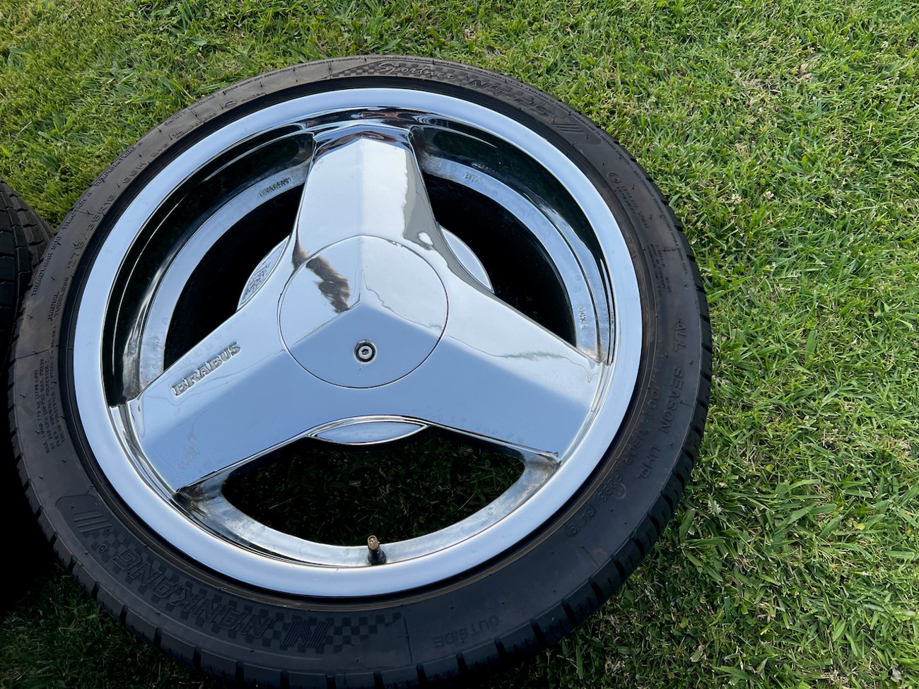 18" BRABUS Monoblock II "Blade" Wheels and Tires For Sale | The MB Market