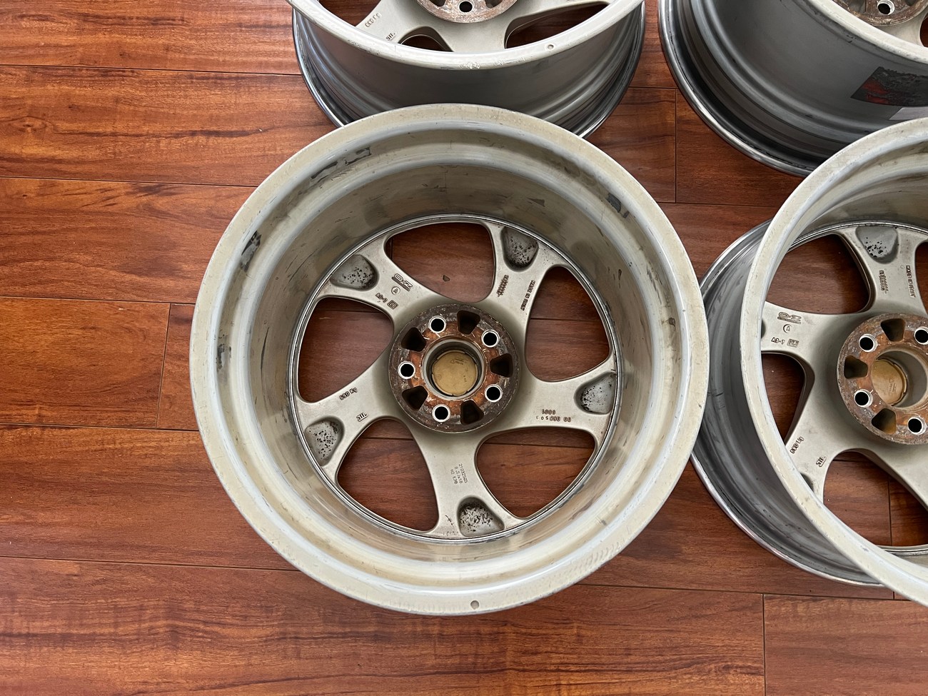 Staggered 2-Piece 18" OZ Racing Tornado Wheels For Sale | The MB Market