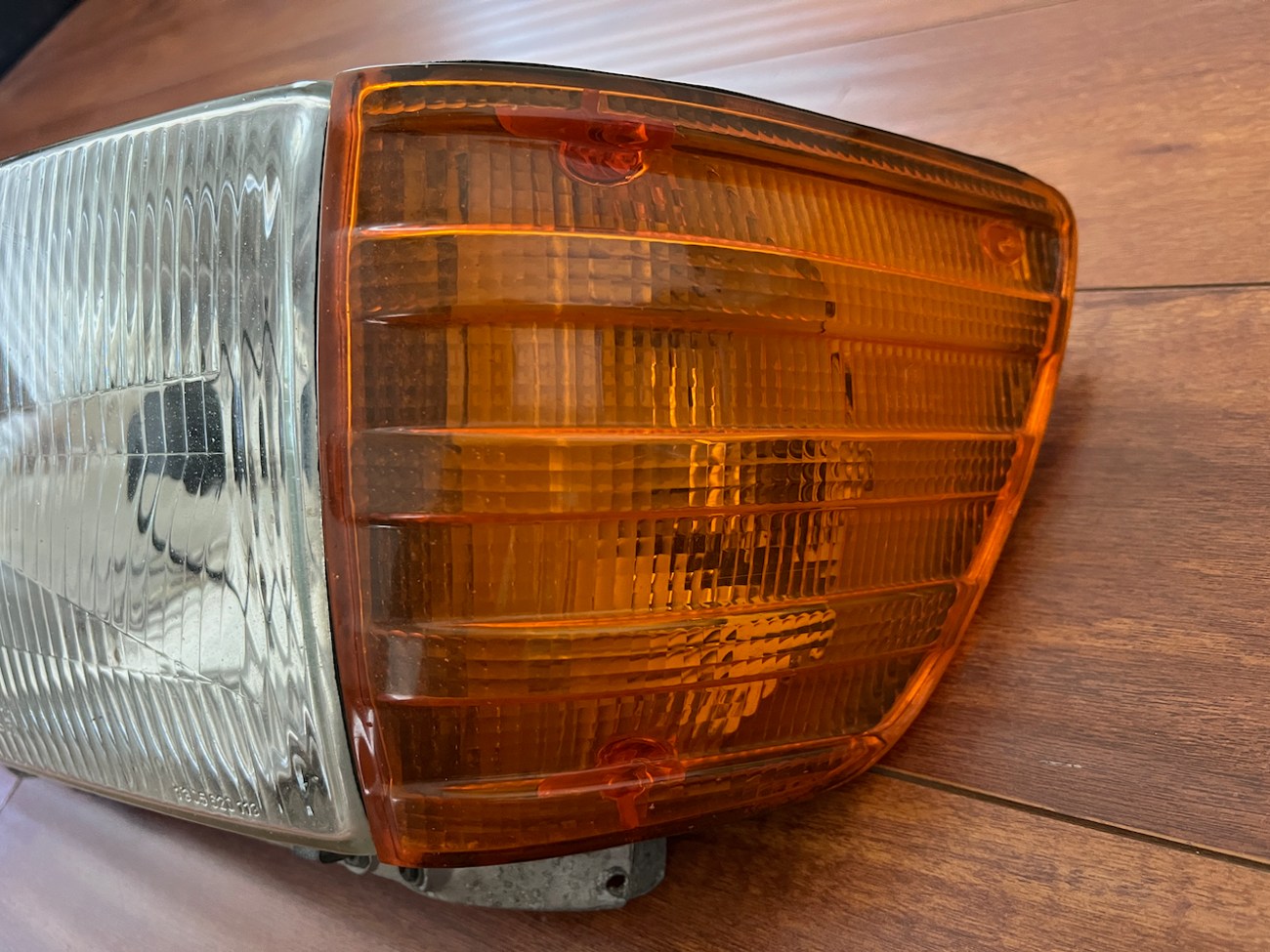 BOSCH R107 European Headlamps and Corner Lights For Sale | The MB Market