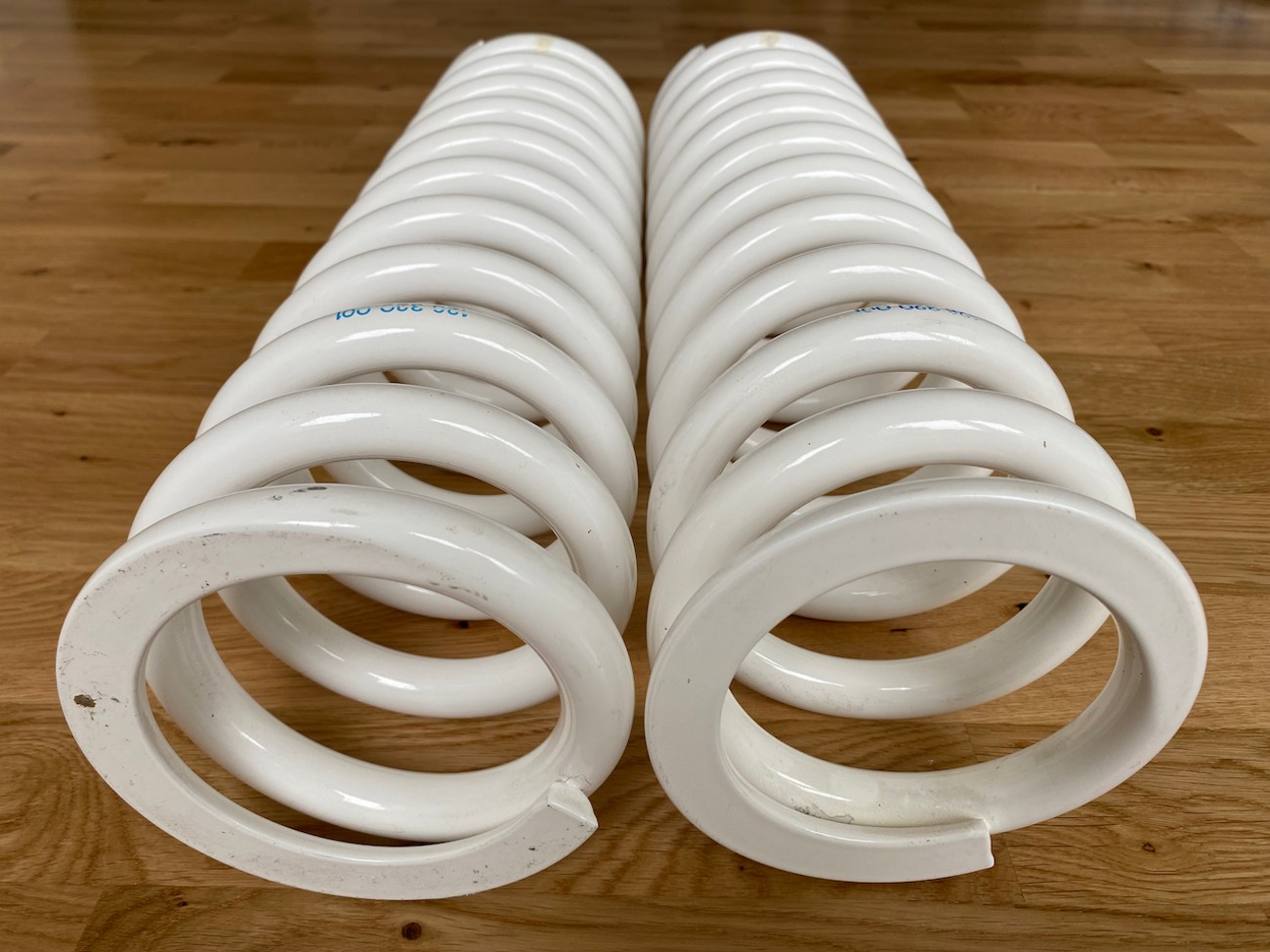 Premerger AMG W126 Suspension (New Old Stock) For Sale | The MB Market