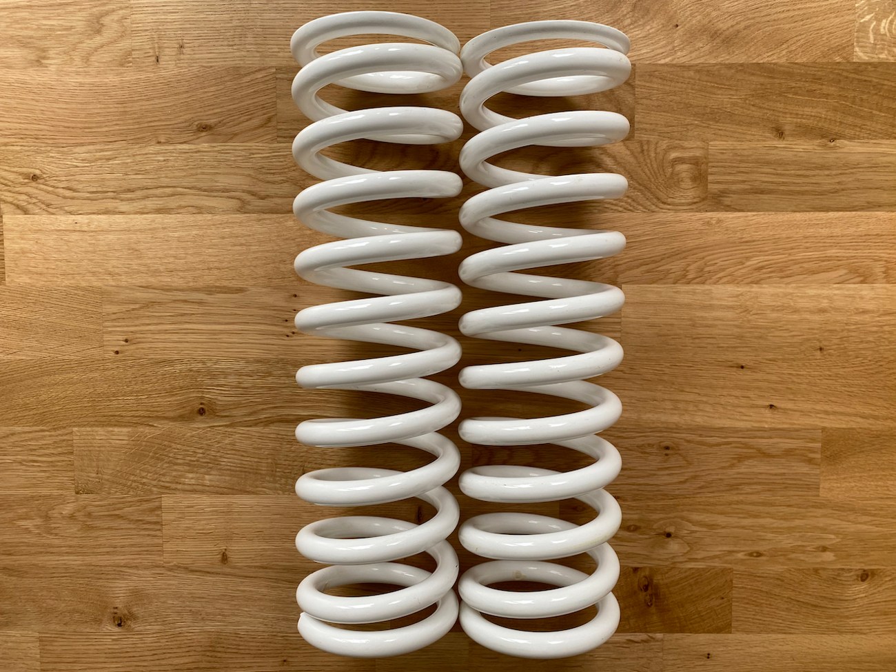 Premerger AMG W126 Suspension (New Old Stock) For Sale | The MB Market