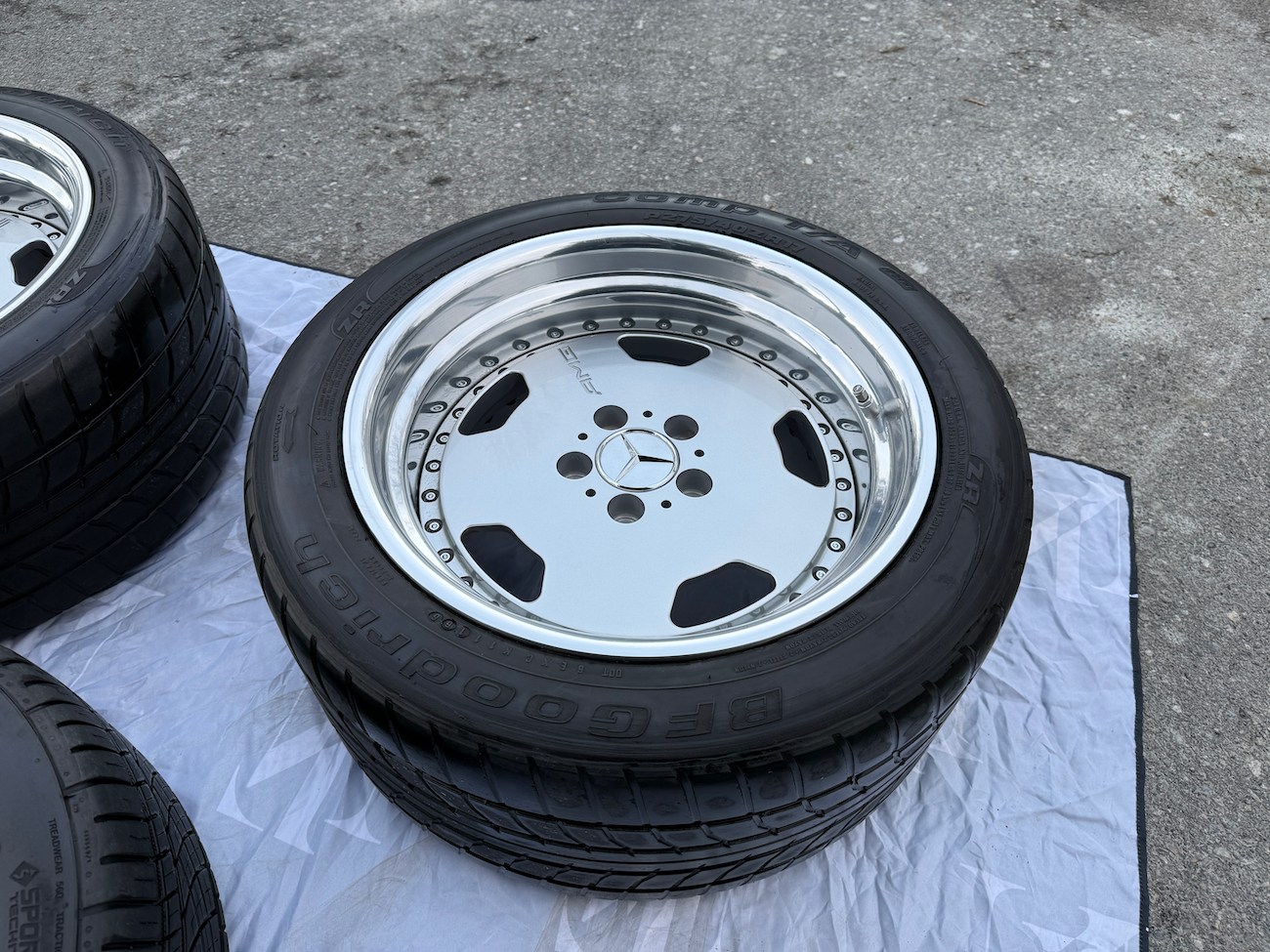 Custom Forged 2-Piece 17" Aero III-style Wheels For Sale | The MB Market