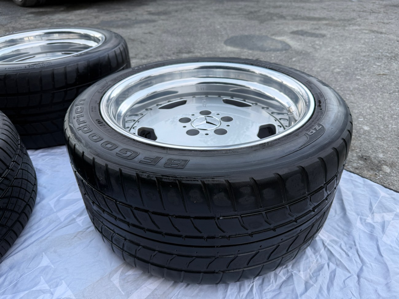 Custom Forged 2-Piece 17" Aero III-style Wheels For Sale | The MB Market