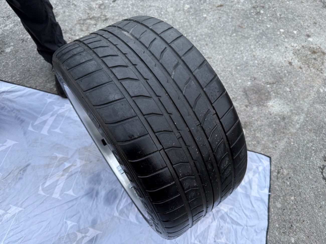 Custom Forged 2-Piece 17" Aero III-style Wheels For Sale | The MB Market