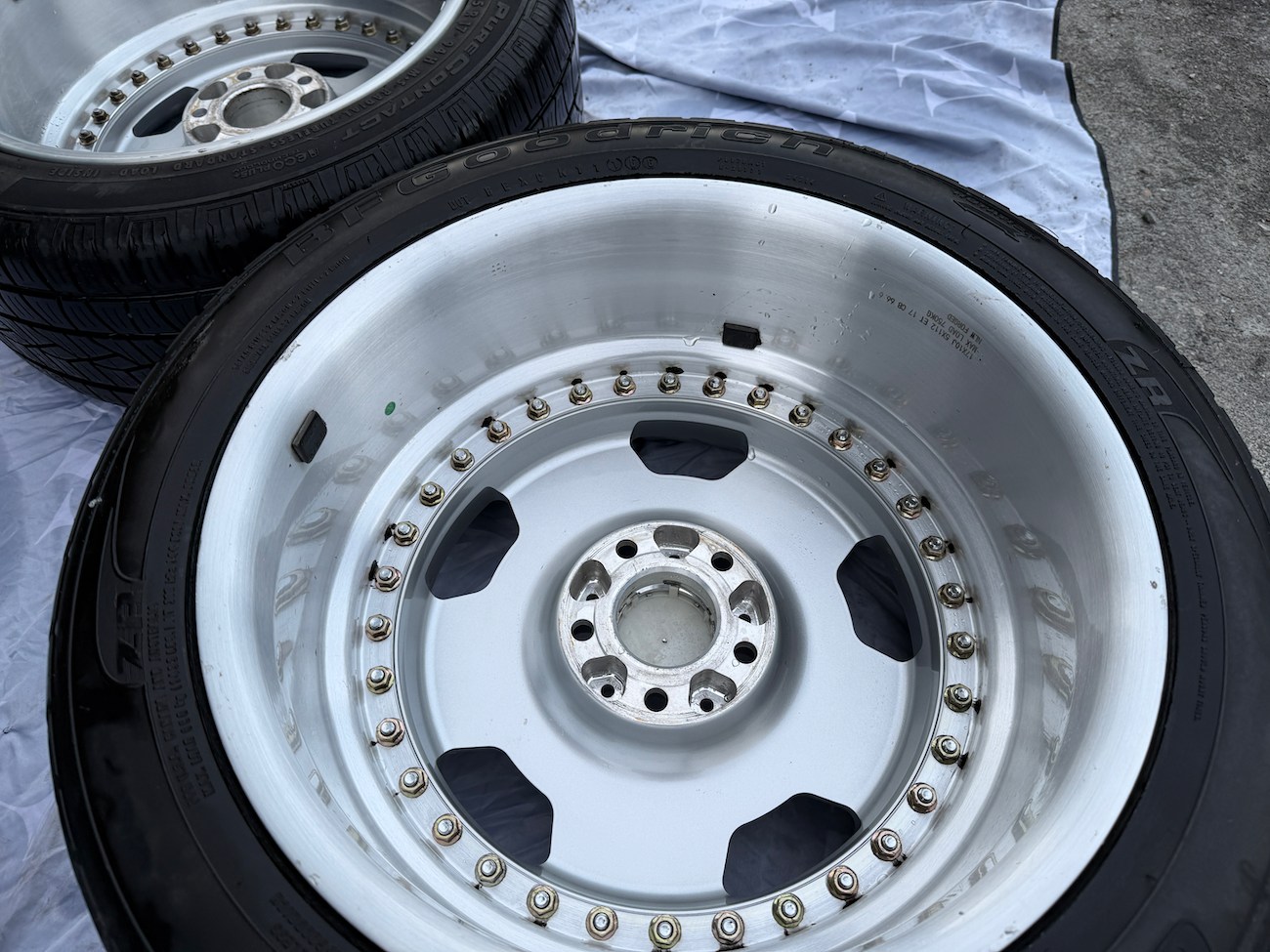 Custom Forged 2-Piece 17" Aero III-style Wheels For Sale | The MB Market