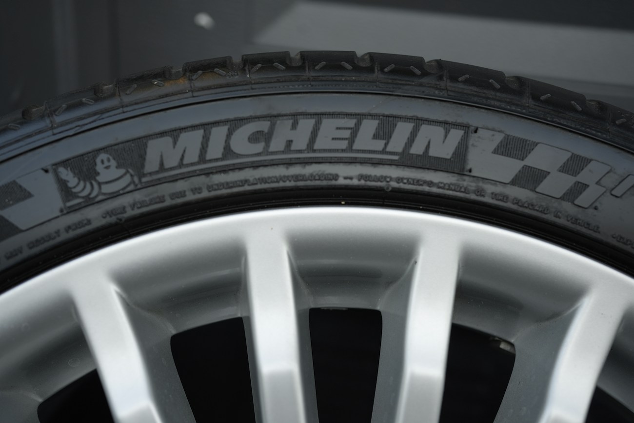 W221 Staggered 19" S-Class Wheels w/Michelin Tires For Sale | The MB Market
