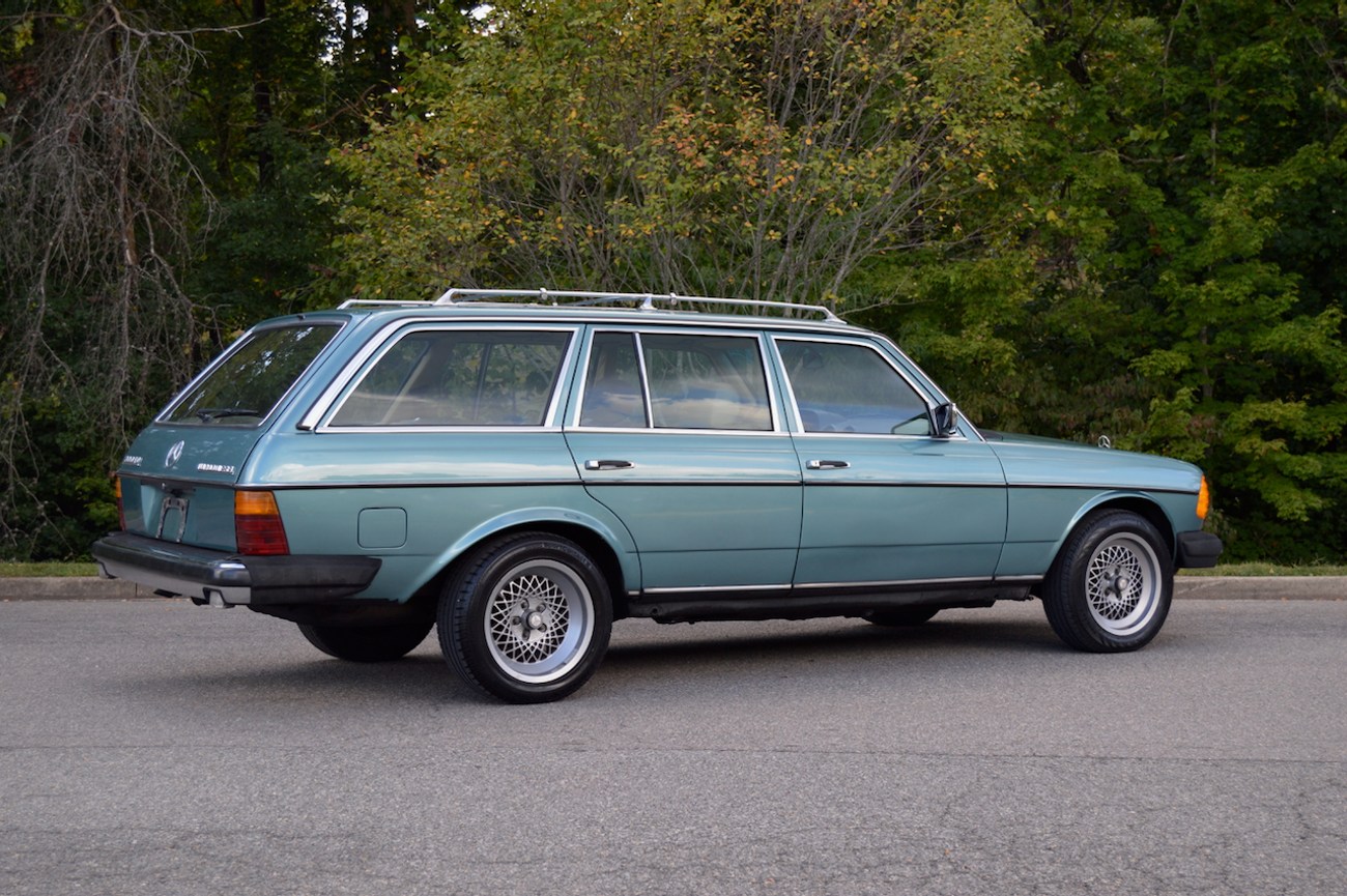 35 Years-Owned 1983 Mercedes-Benz 300TDT w/1,200 Pages of Records For ...