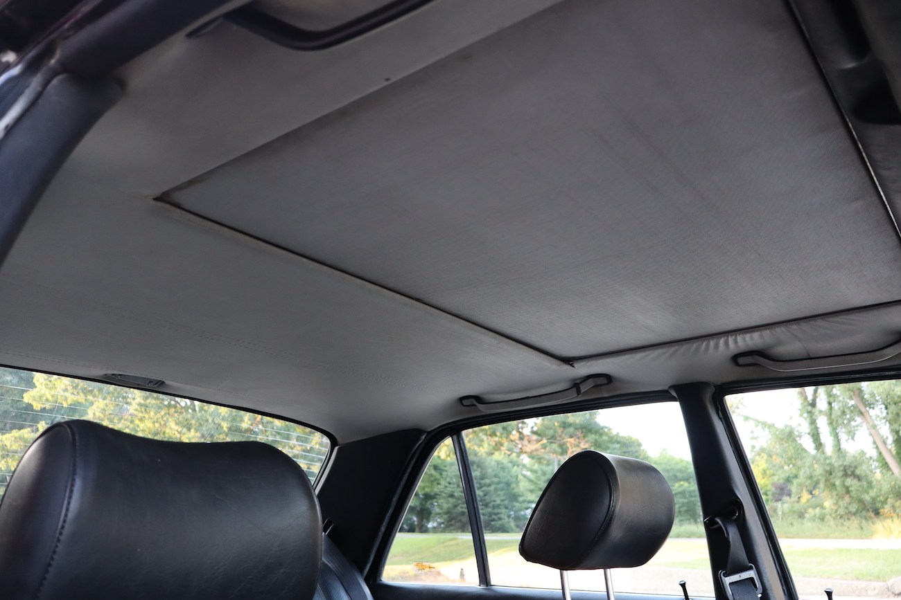 NO RESERVE: Euro 5.0L M117-Swapped 1982 Mercedes-Benz 300D For Sale ...