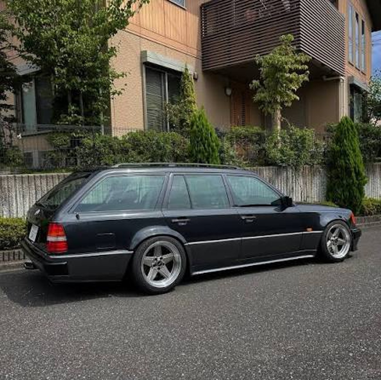 Staggered 3-Piece 17" AMG Penta Wheels For Sale | The MB Market