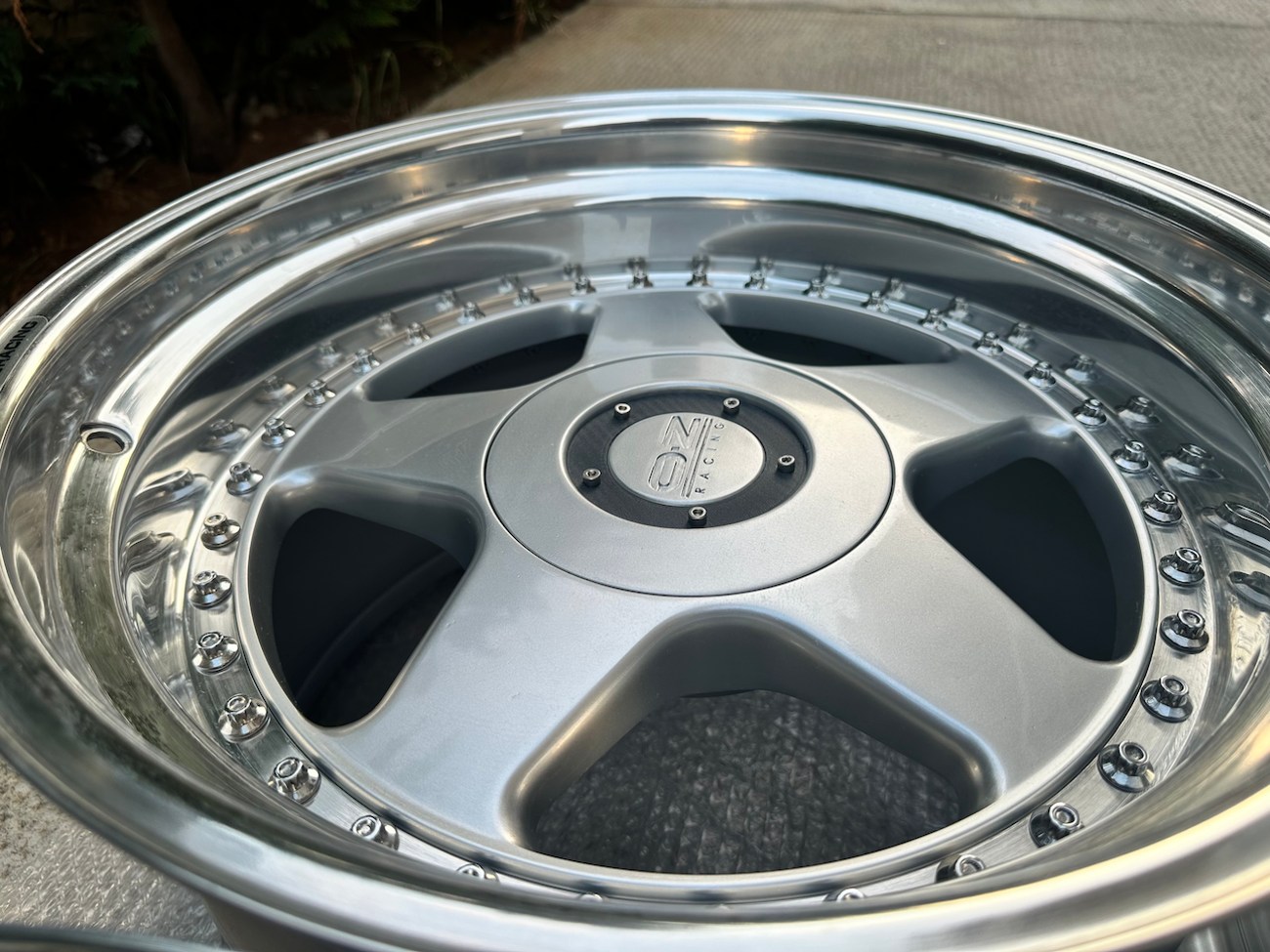 Staggered 3-Piece 17" Futura Wheels by OZ Racing For Sale | The MB Market