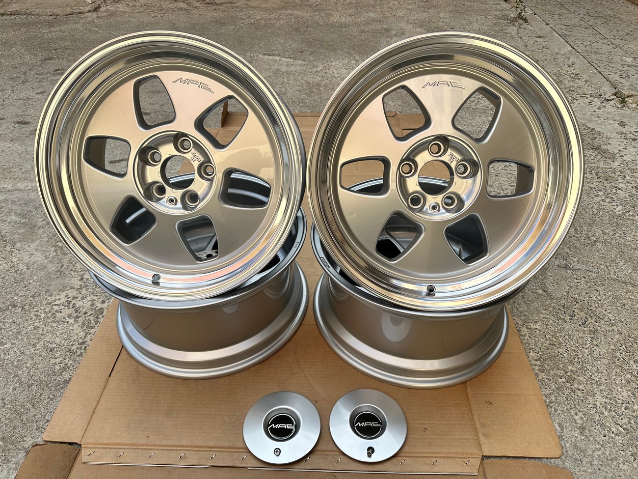 Single-Piece 18" OZ MAE Wheels For Sale | The MB Market