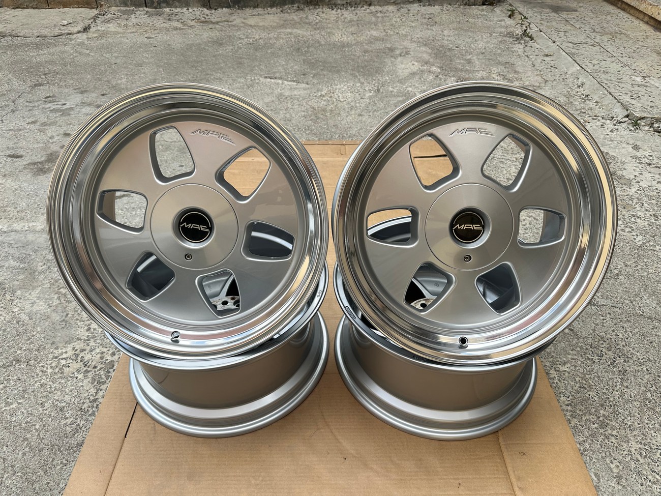 Single-Piece 18" OZ MAE Wheels For Sale | The MB Market