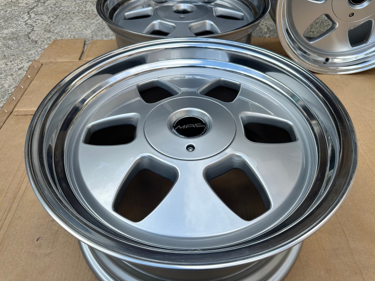 Single-Piece 18" OZ MAE Wheels For Sale | The MB Market
