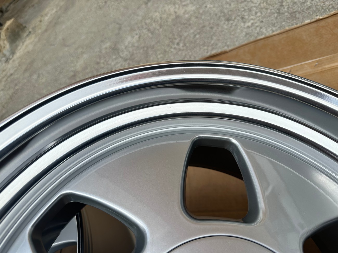 Single-Piece 18" OZ MAE Wheels For Sale | The MB Market