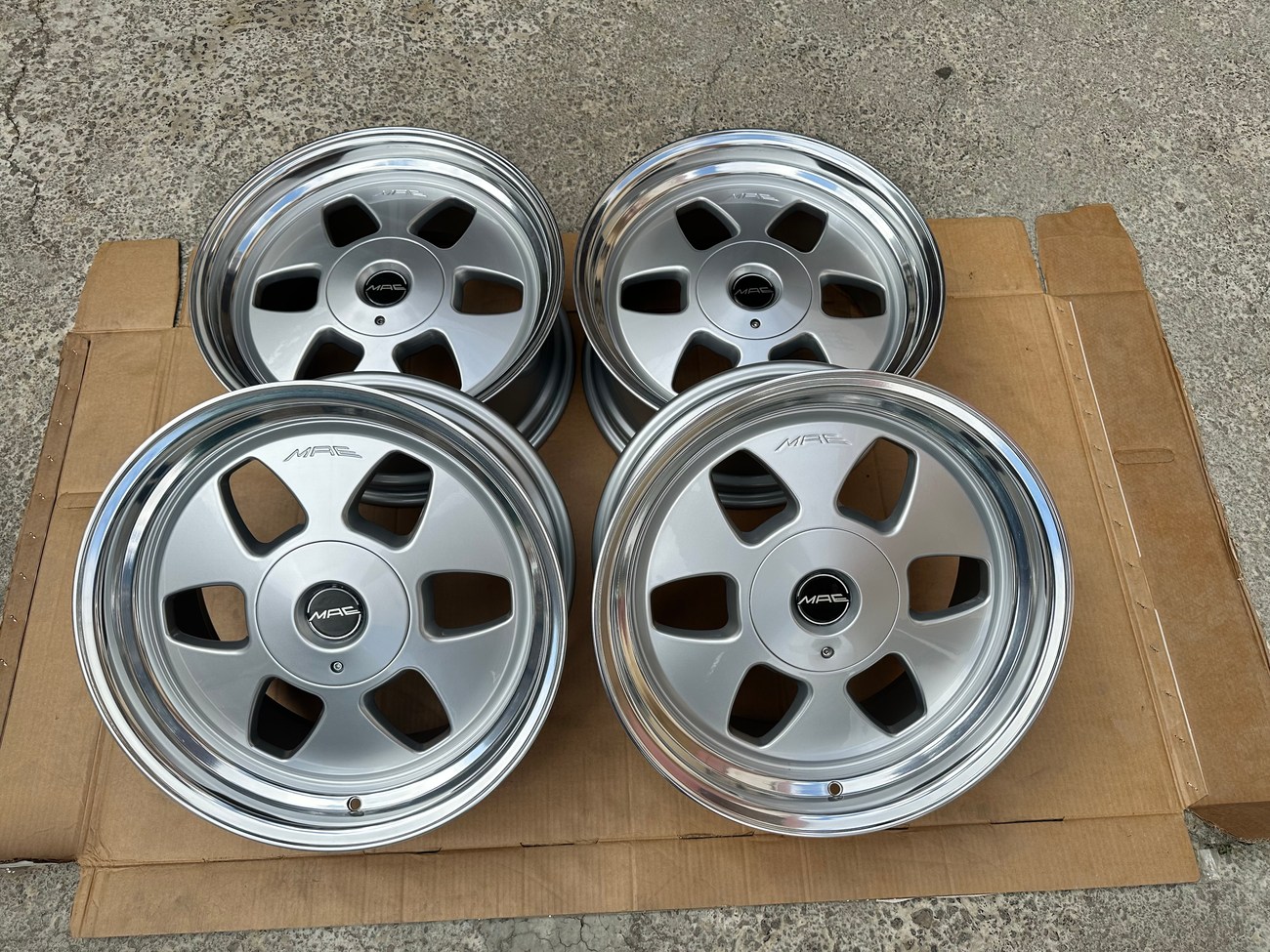 Single-Piece 18" OZ MAE Wheels For Sale | The MB Market