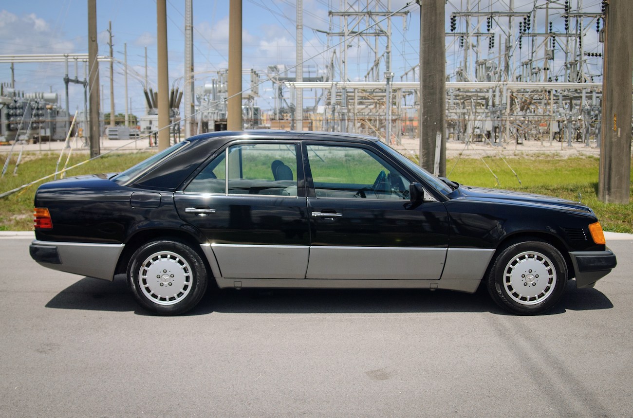 1992 Mercedes-Benz 300D For Sale | The MB Market