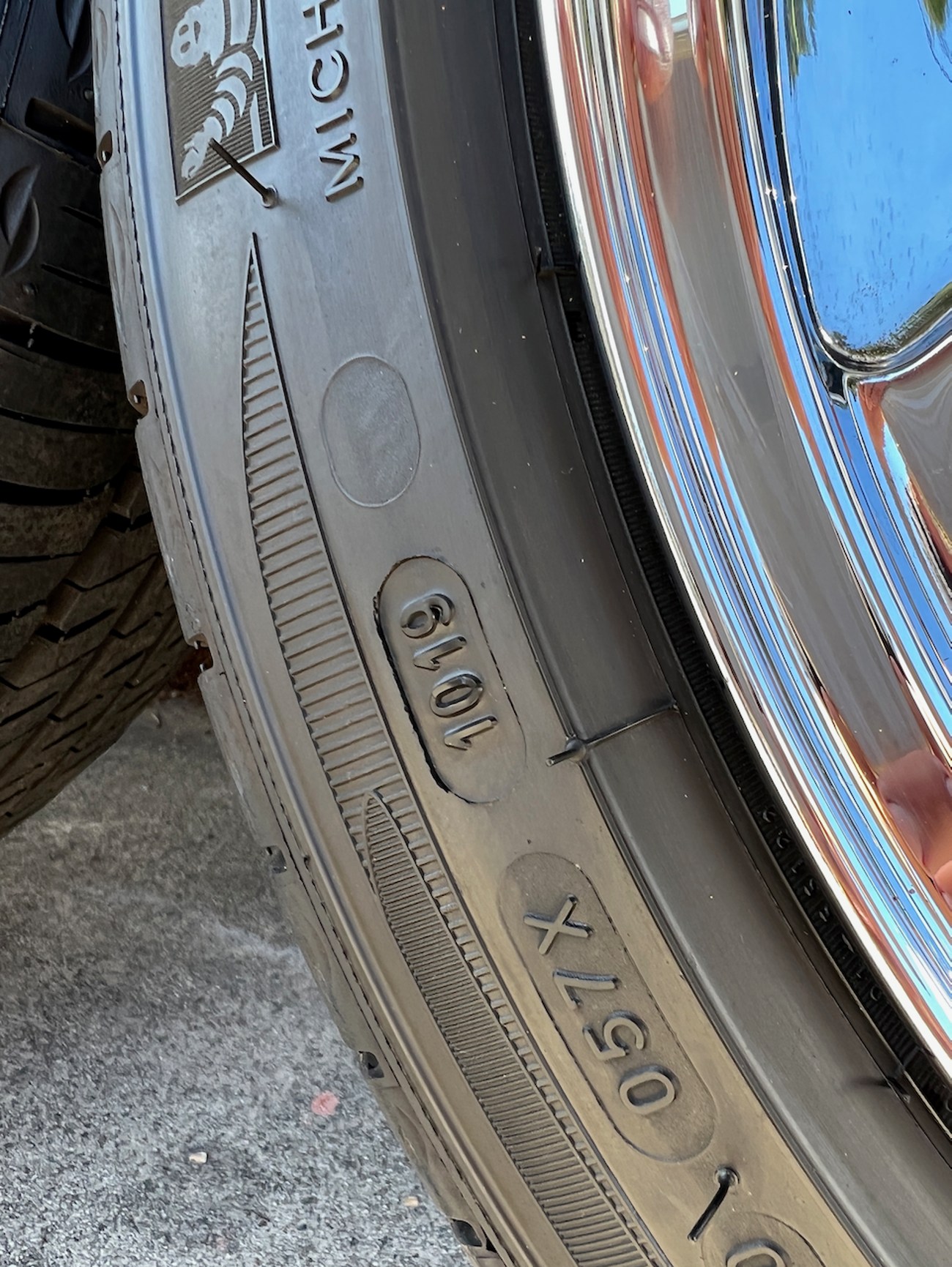 NO RESERVE: 17" AMG Aero I Wheels w/Michelin Tires For Sale | The MB Market