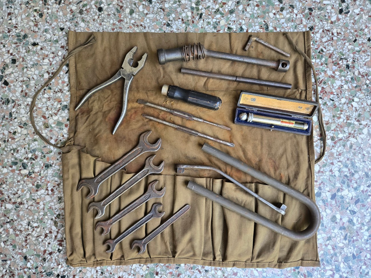 NO RESERVE: Mercedes-Benz 190SL Tool Kit For Sale | The MB Market