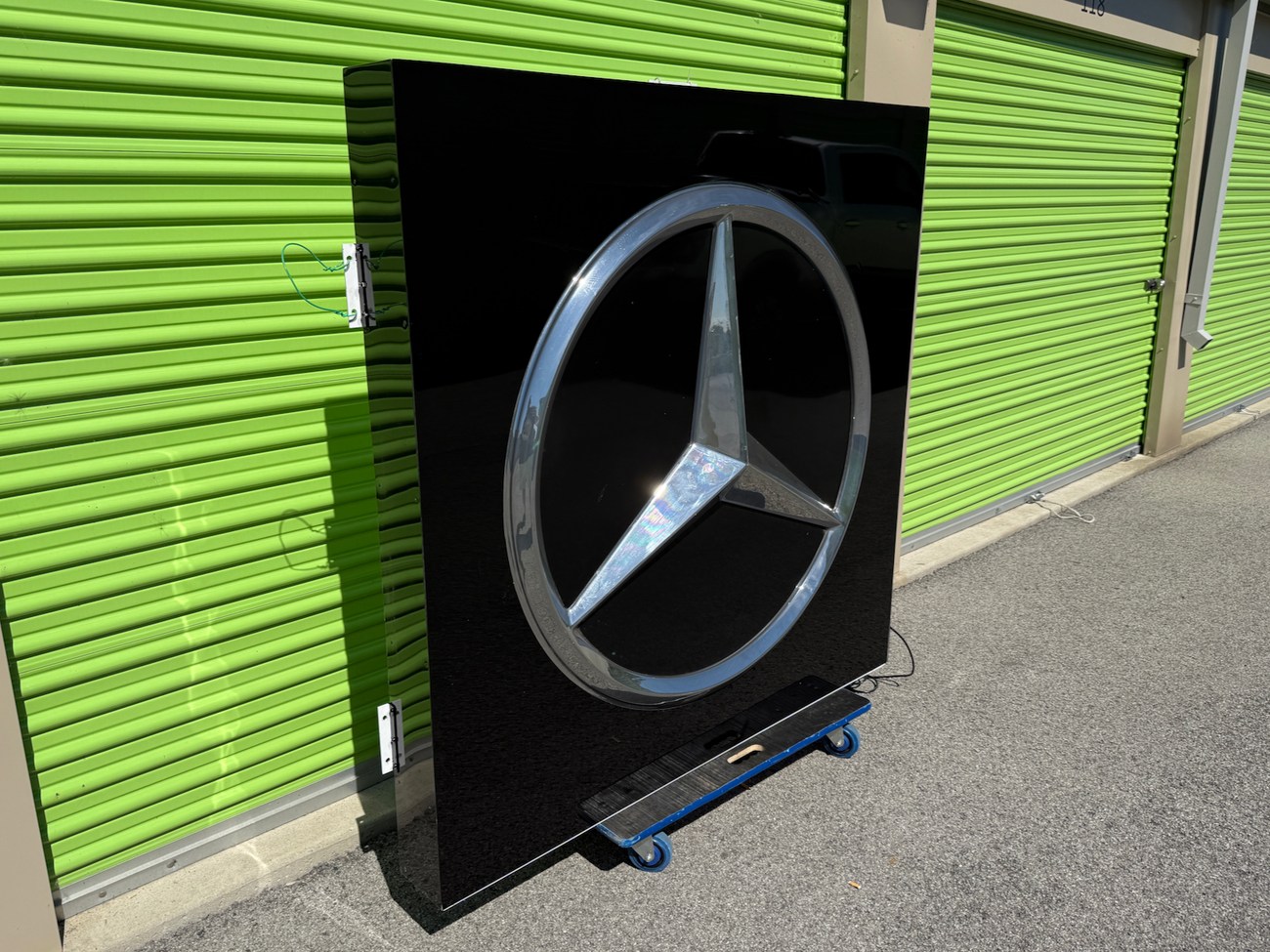 60" X 60" Illuminated Mercedes-Benz Logo Dealer Sign For Sale | The MB ...