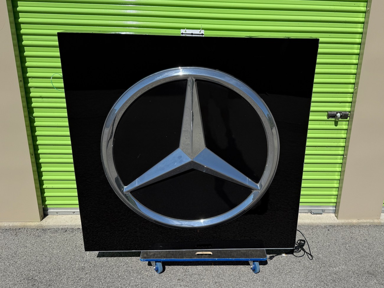 60" X 60" Illuminated Mercedes-Benz Logo Dealer Sign For Sale | The MB ...