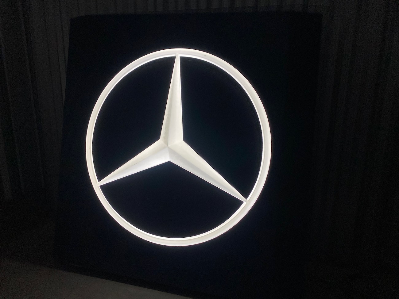79" X 79" Illuminated Mercedes-Benz Logo Dealer Sign For Sale | The MB ...