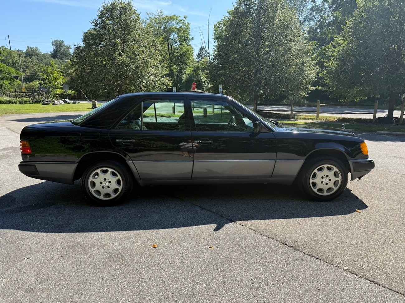 NO RESERVE: 1993 Mercedes-Benz 300E 4MATIC Project For Sale | The MB Market