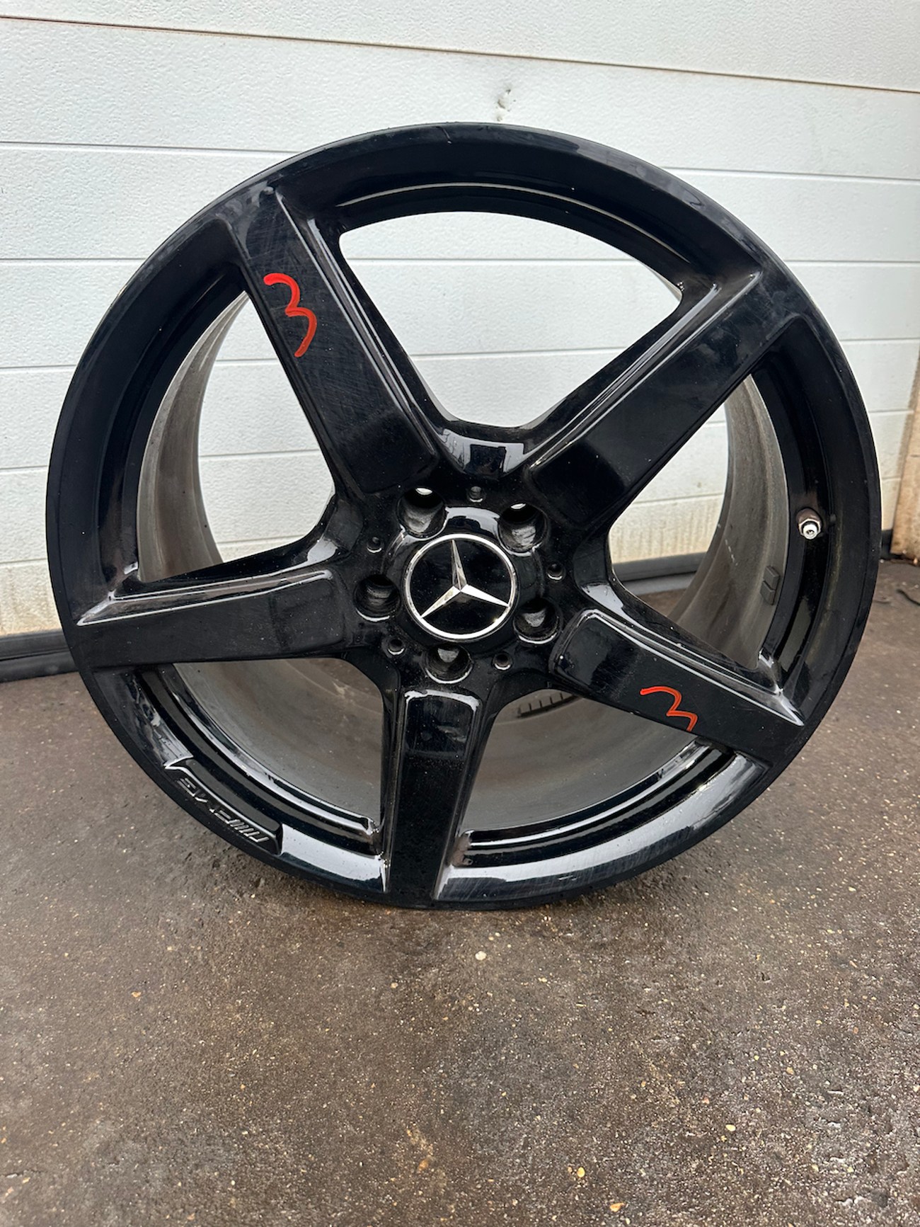 NO RESERVE: 19" Staggered W218 CLS AMG Wheels For Sale | The MB Market