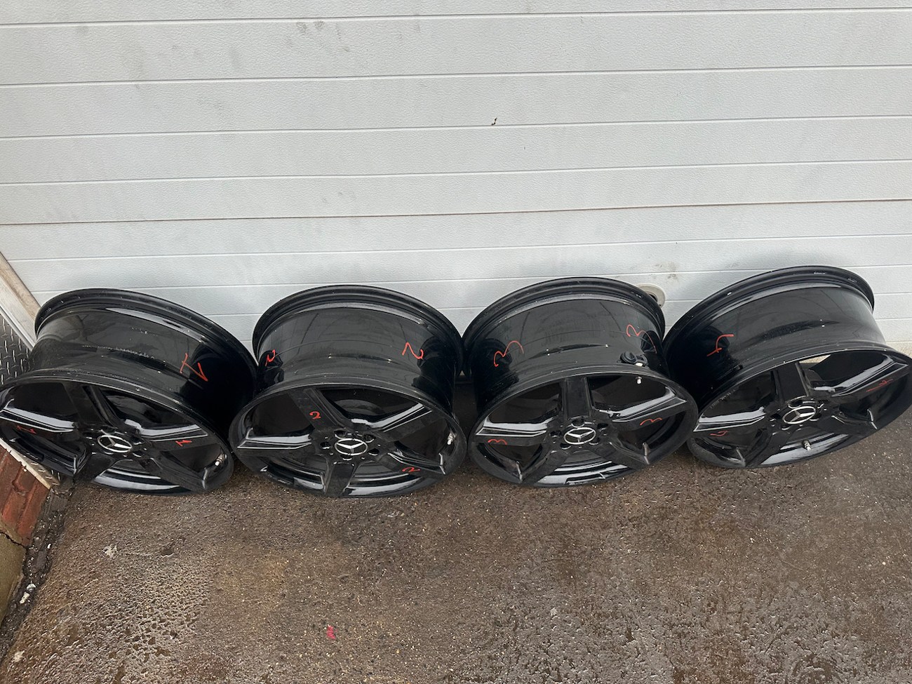 NO RESERVE: 19" Staggered W218 CLS AMG Wheels For Sale | The MB Market