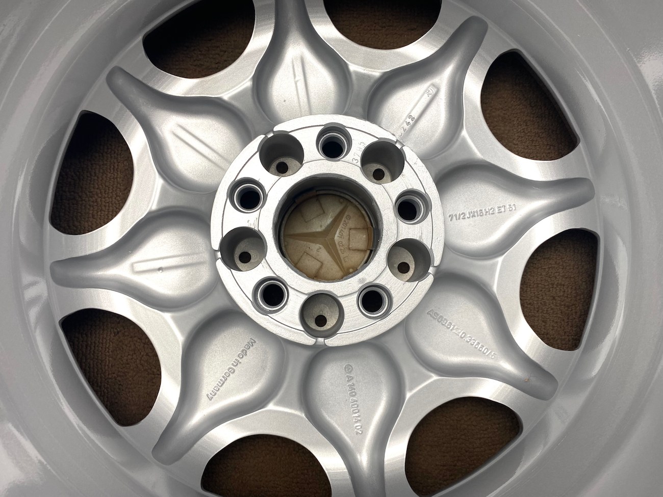 OEM 16" W140 8-Hole Wheels For Sale | The MB Market