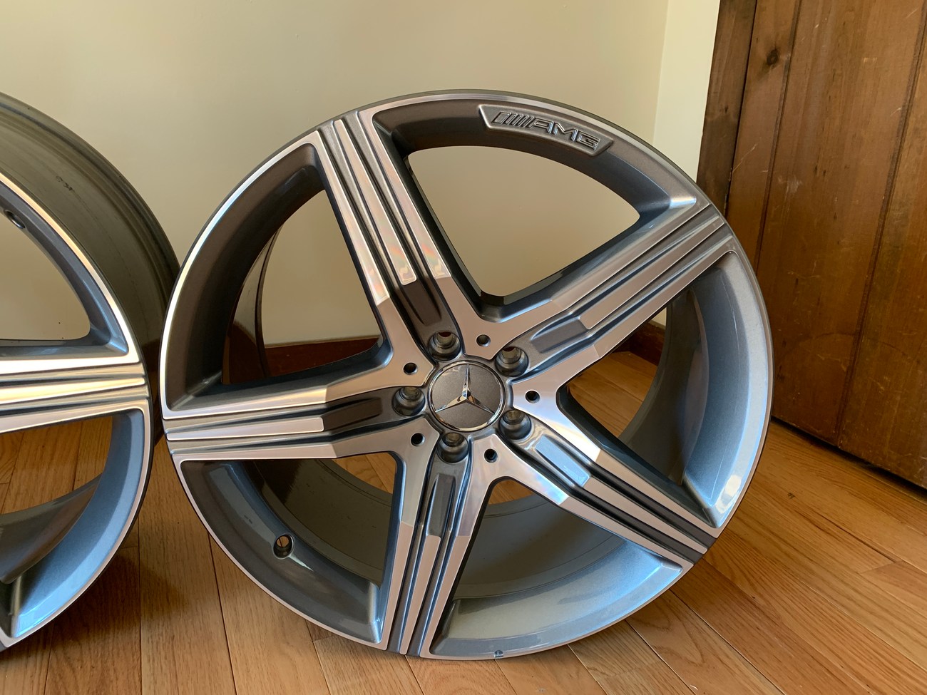 No Reserve: New-In-Box Set of 20" Mercedes-Benz AMG S63 Wheels For Sale ...