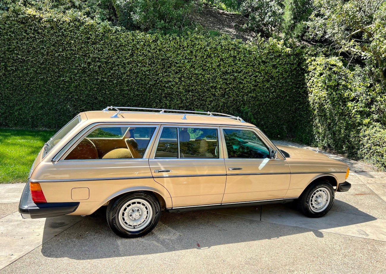1983 Mercedes-Benz 300TDT For Sale | The MB Market