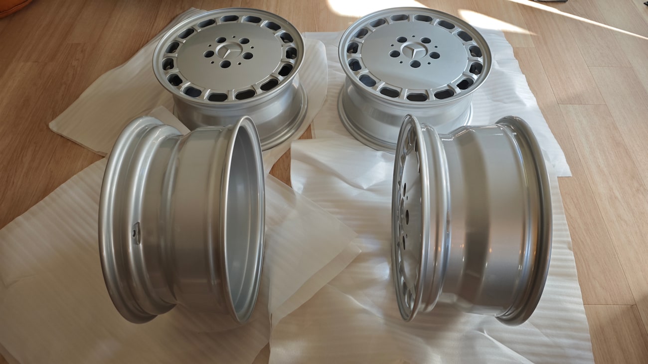 OEM Mercedes-Benz Gullideckel W201 2.3-16v/Sportline Wheels For Sale ...