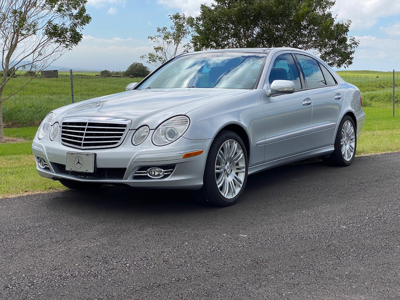 Single Family-Owned 2007 Mercedes-Benz E550 For Sale | The MB Market