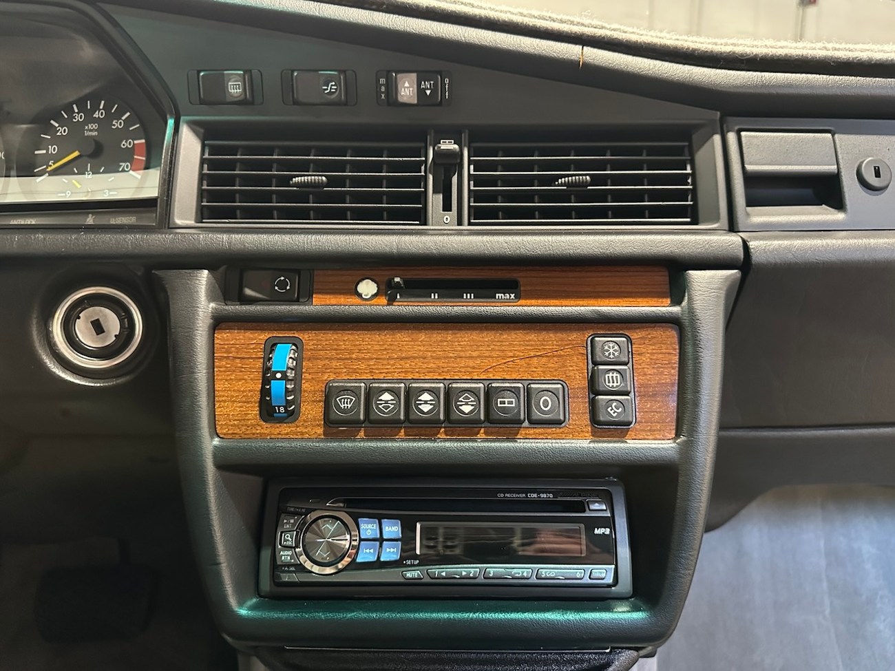 NO RESERVE: 1985 Mercedes-Benz 190E 2.3 For Sale | The MB Market